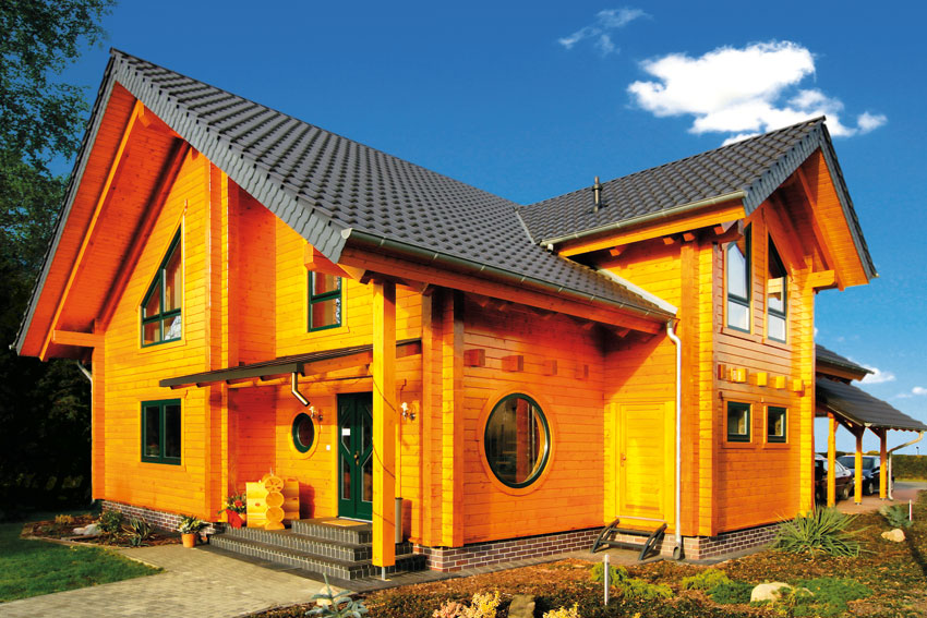 LéonWood® Holz-Blockhaus GmbH - www.immobilien-journal.de